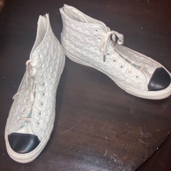 Converse | Shoes | Converse Quilted Leather High Top Contrast Toe Us1 ...